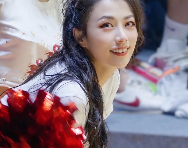 浪Live上的新浪任務⚡️蕾雅Raya: 休播一天，感謝最後一天宜蘭旅行出大太陽🔅