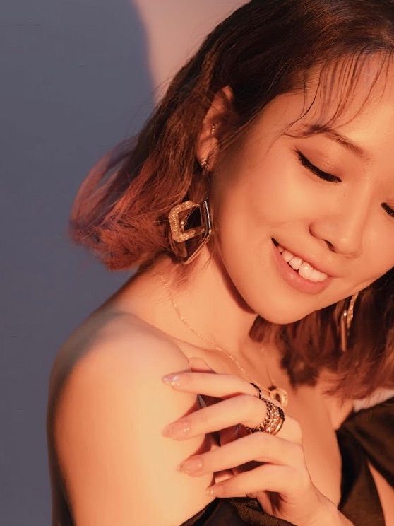 浪Live上的914🥃Joyce: 別讓生活的壓力擠走快樂， 不管昨天發生了